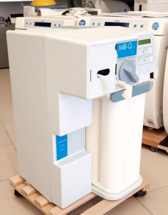 Millipore Milli-Q Plus water treatment system Ultrapure water treatment ...