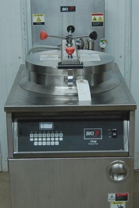 BKI FKM-FC 75 LB. Electric Chicken Pressure Fryer w/ Filter in Grand ...