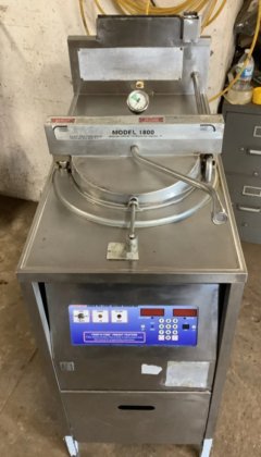 Broaster Natural Gas Pressure w Filter System in Grand Rapids, MI, USA