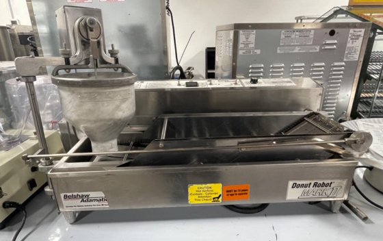 Belshaw Mark II Donut Robot with Spinning Table in Grand Rapids, MI, USA
