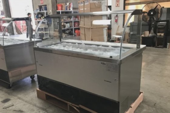 Self Contained Cold Table Buffet Hot Plate Display in Grand Rapids, MI, USA