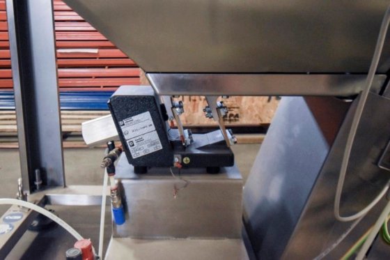 2014 Arol Closure System Capper and Arol Cap Elevator MJK0675 in Ogden ...