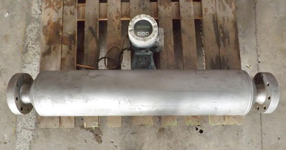 ENDRESS HAUSER PROMASS 80 in Barcelona, Catalonia, Spain