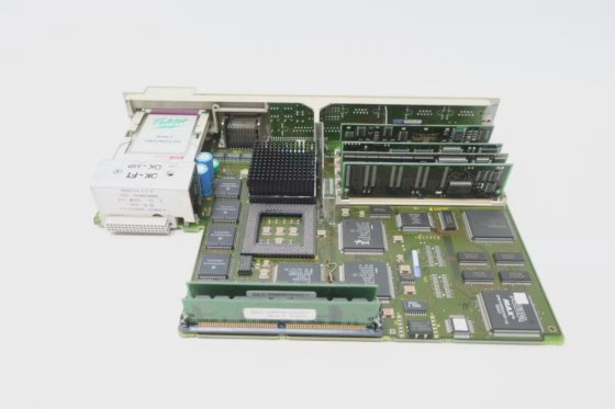 Siemens 6FC5357-0BA32-0AE1 Sinumerik 840d 5 Axis Spindle Servo Drive in ...