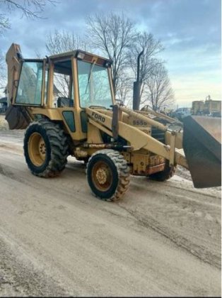1987 Ford 555B Backhoe in Garrett, IN, USA