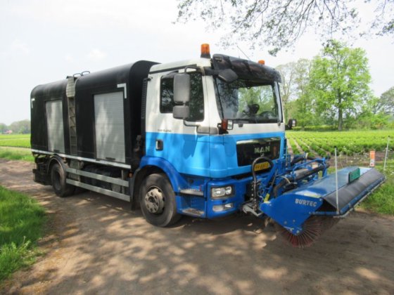 2012 MAN TGM 15,250 BURTEC BITUM SPRAYER in Holten, Netherlands