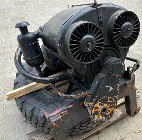 Unimog front-mounted compressor 5-299A10 in Langenbach, Bavaria, Germany