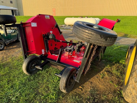 Titan 12' batwing mower in Myerstown, PA, USA