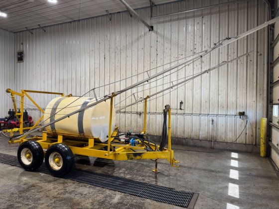 500 gallon sprayer in Myerstown, PA, USA