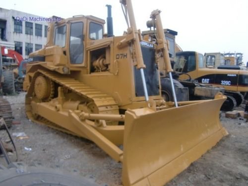 D7H Caterpillar dozer in Shanghai, China