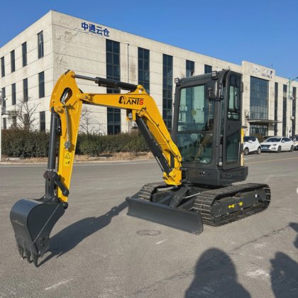 2.5t digger machine with deflection boom Multi-function tracked ...