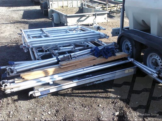 LARGE LEWIS SYSTEMS TOWER SCAFFOLD., 2 X PLATFORMS WITH ACCESS HATCH ...