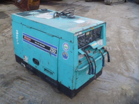 2000 welding machine DENYO DAT250SS in Vladivostok, Russia