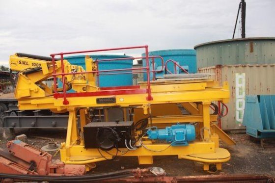 RUSSELL MINERAL EQUIPMENT Liner Handler in United States