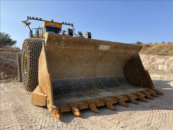 LETOURNEAU Model L-1350 Front End Wheel Loader in Europe