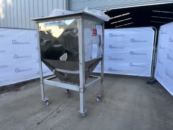 1000L S/S Spiroflow Powder Hopper in Goole, England, United Kingdom