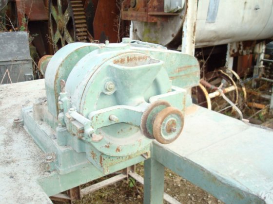 Sturtevant 225 Mm Disc Grinder 2.2 Kw in Goole, United Kingdom