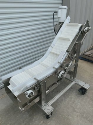 Stainless Steel Elevator Conveyor Lift for Small Packages in Aiken, SC, USA