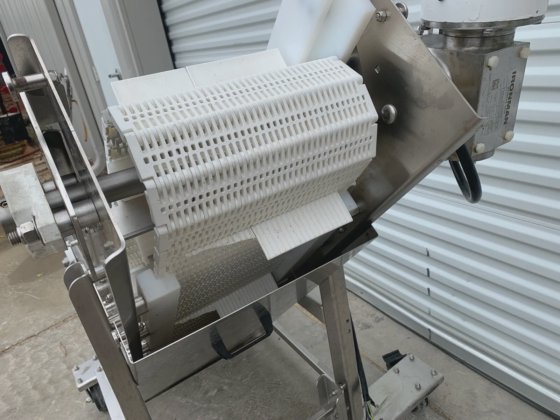 Stainless Steel Elevator Conveyor Lift for Small Packages in Aiken, SC, USA