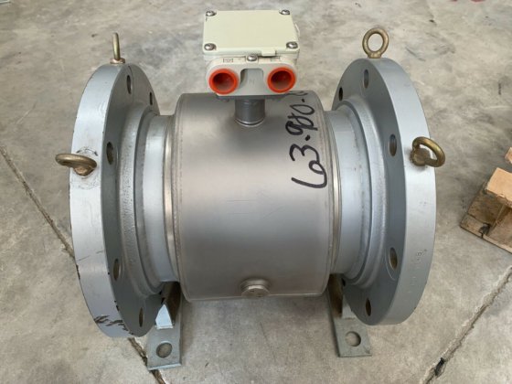 7-3/4" Flow Meter Tube with Yamatake MagneW 3000 Plus MGH18F ...