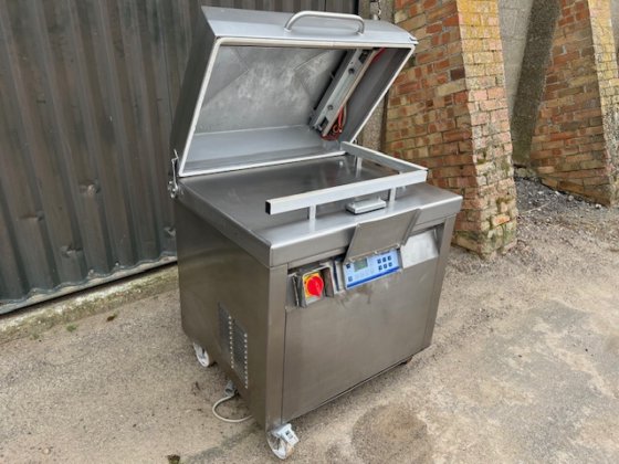 Multivac C400 Single Chamber Vacuum Packer in Grimsby, England, United ...