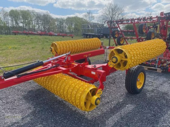 Gebraucht 2022 Väderstad Rollex 620 - Modell 2023 Packer & Walze in ...