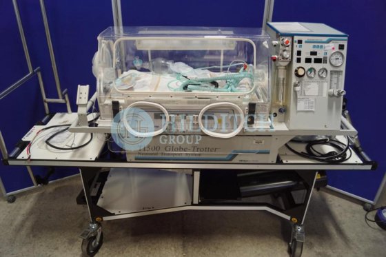 Draeger Isolette TI500 Transport Incubator with Hill-Rom Globe Trotter ...