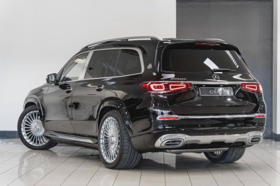 Mercedes-Benz GLS600 MAYBACH in Tomakomai, Hokkaido, Japan