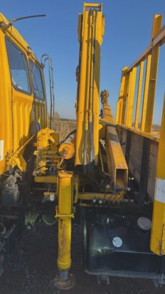 HINO RANGER DOUBLE CABIN WITH CRANE — FOR EXPORT in Tomakomai, Hokkaido ...