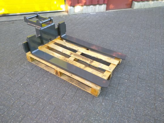 Pallet fork S40-200 intake Engcon / Steelwrist tiltrotators in Someren ...