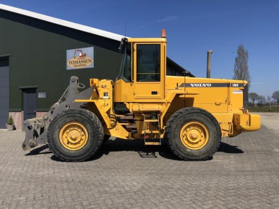 2001 Volvo L90D in Someren-Heide, North Brabant, Netherlands