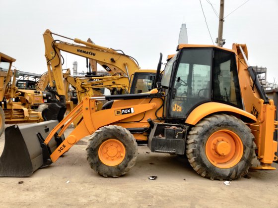 2013 Environmental protection retro excavator JCB 3cx backhoe loader ...
