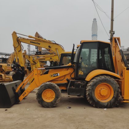 2013 Environmental protection retro excavator JCB 3cx backhoe loader ...