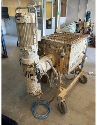 M-tec Duo-Mix Plastering machine in Alicante, Spain