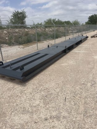 Well Service Rig Base Beam in Odessa, TX, USA