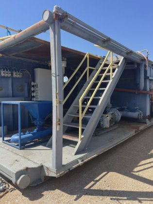 500 Barrel Drilling Rig Mud Pits Tanks in Odessa, TX, USA