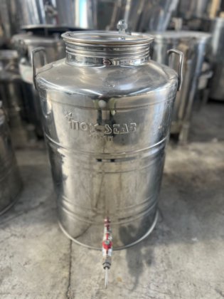 Single tank 30 liters in stainless steel 316 in Lorquí, Spain