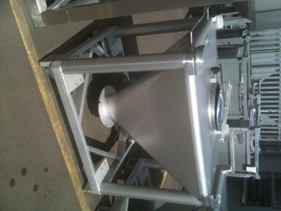 500 Litre 110 Gallon (approx.) Mobile Stainless Steel IBC Hopper / Tank ...