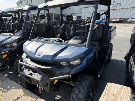 2025 Can-Am® Defender XT HD9 in Red Wing, MN, USA