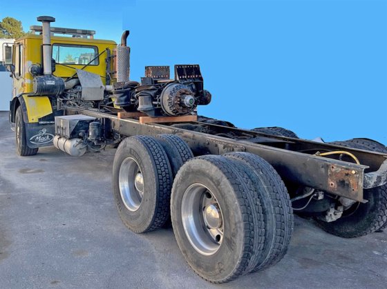 Mack Truck Truck Chassis Only in Brush Prairie, WA, USA
