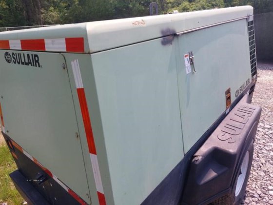 2000 SULLAIR 375DPQ in Beverly, WV, USA