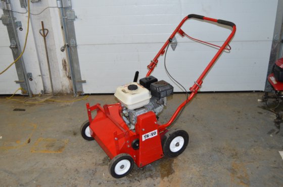 Classen Thatcher Model TR-20 Turf Power Rake in Amherst, NY, USA