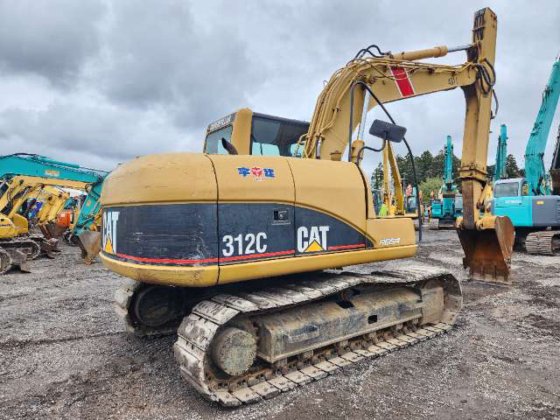 2005 CAT 312C in Tokyo, Japan