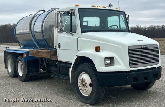 1997 Freightliner Business Class in Brazil, IN, USA