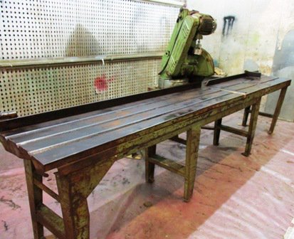 PENDULUM SAW in Cortona, Tuscany, Italy