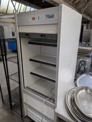 67cm Williams open front multideck display fridge in Bedford, United ...