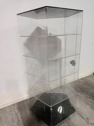 5 Tier Locking Spinning Display Case in Puslinch, Ontario, Canada