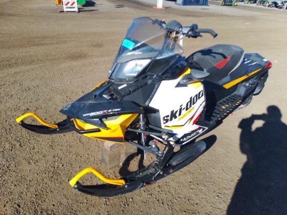 2012 Ski-Doo MXZ 800R E-Tech Snowmobile in Ontario, Canada