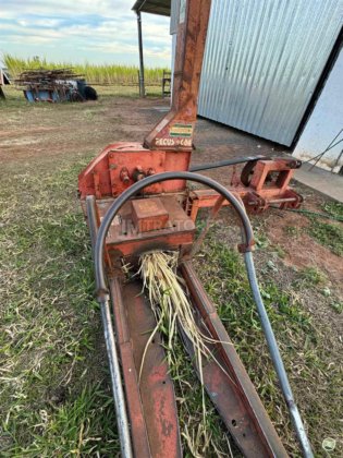 SUGAR CANE CUTTER in Adamantina, São Paulo, Brazil
