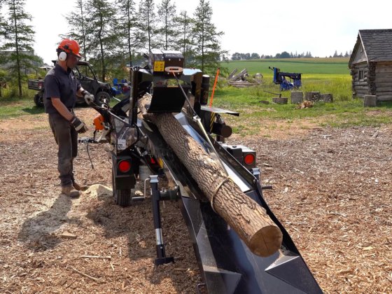 25 Ton Firewood Processor (Towable & Self-Powered) Wallenstein in ...